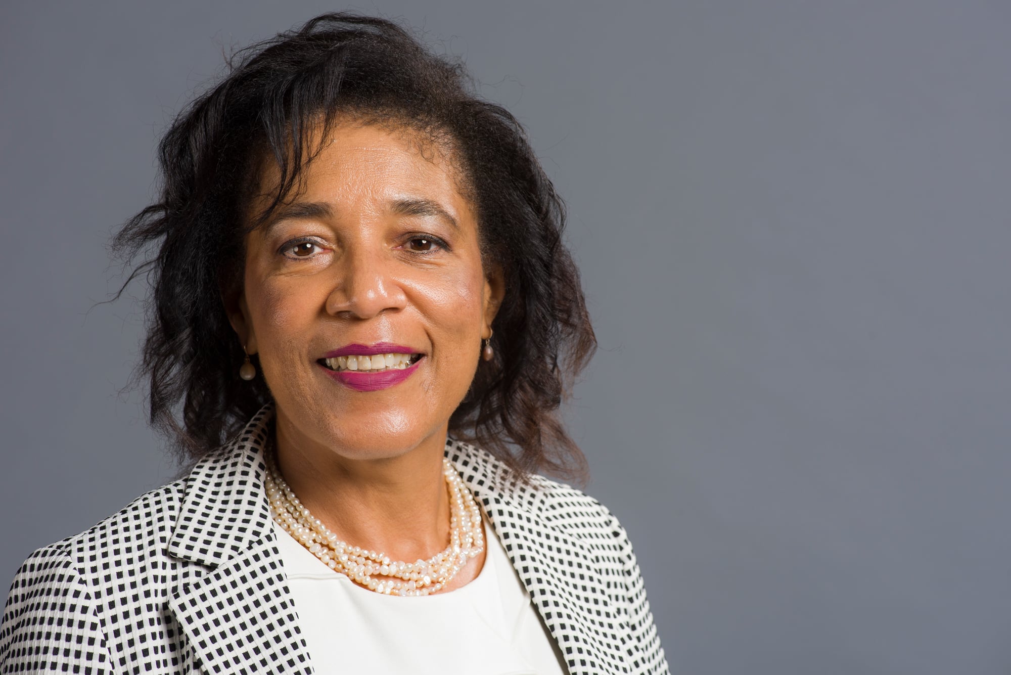 Pinnacle Award Winner: Cecile Scoon - 850 Business Magazine