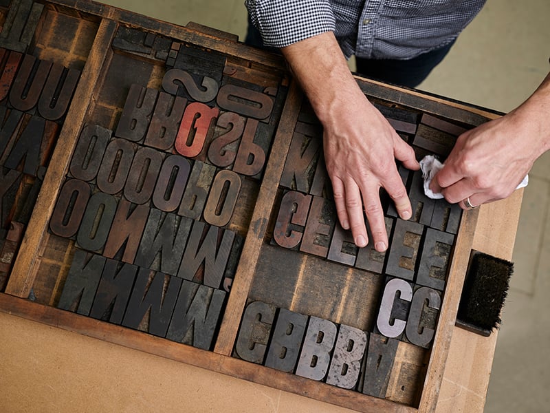 Davidson College Professor Teaches the Art and Craft of Letterpress ...