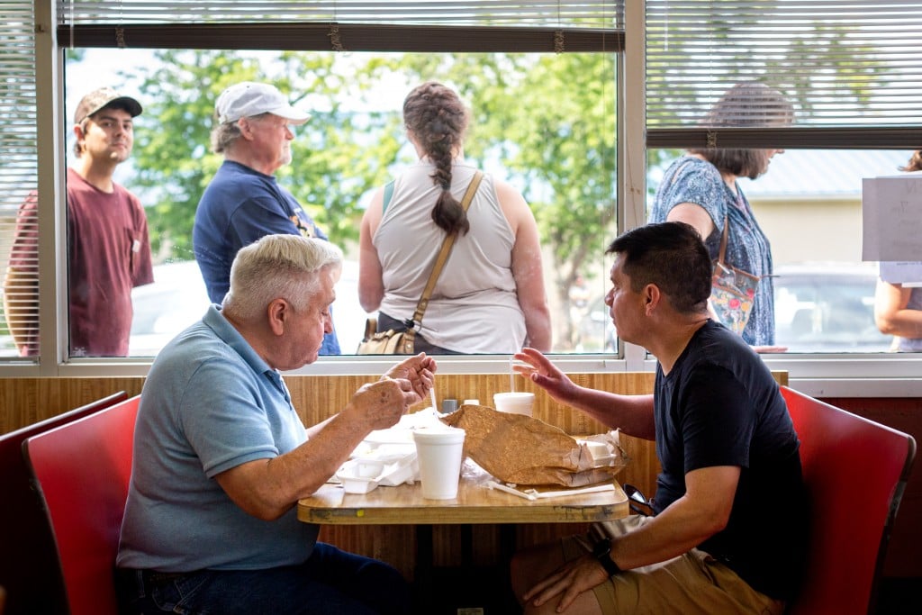 PHOTOS: Zack's Hamburgers' Closes Its Doors on South Boulevard ...
