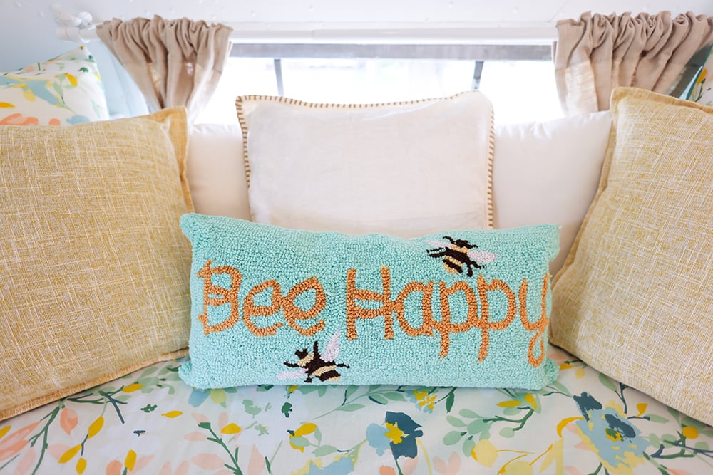 Look Inside This Stunning Airstream-Turned-Guesthouse Transformation ...