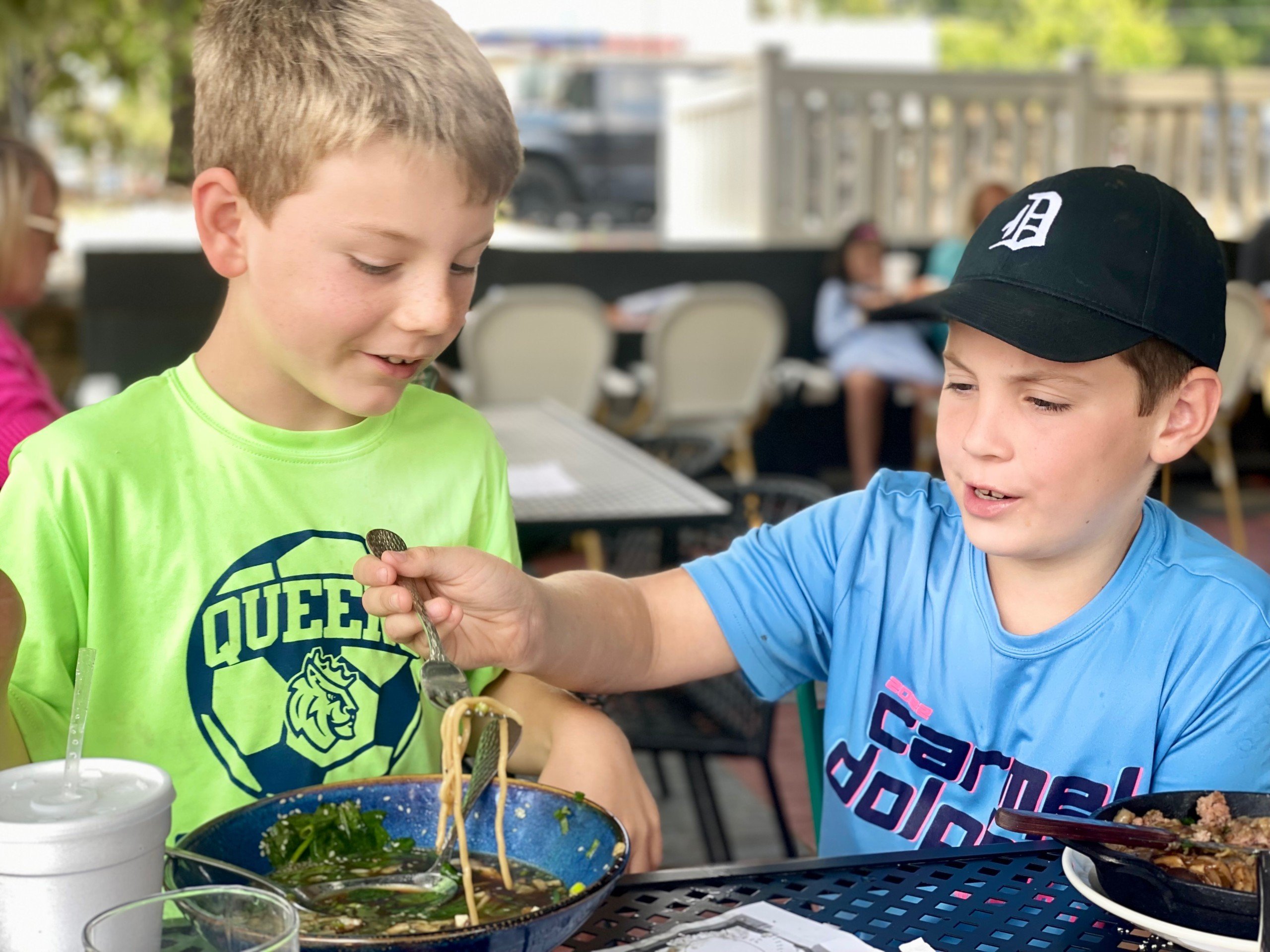 THE PINT-SIZED FOODIE: An introduction to The Penguin - Charlotte Parent