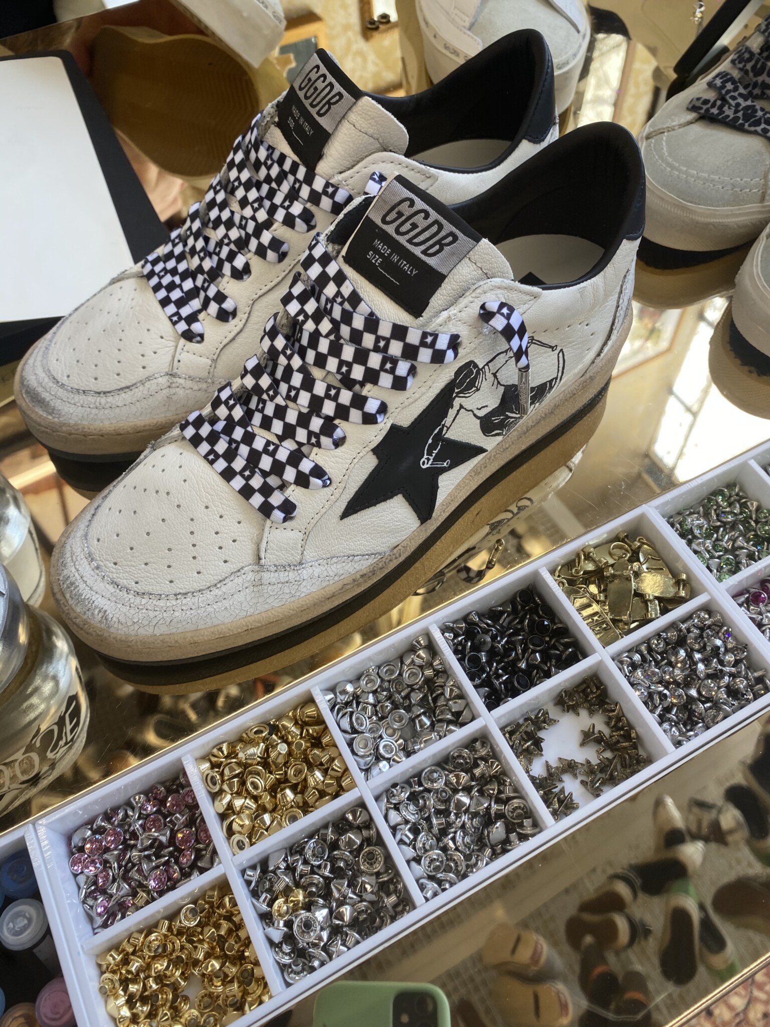 Unique Sneaker Co-Creation Experience Brings Creative Expression To ...