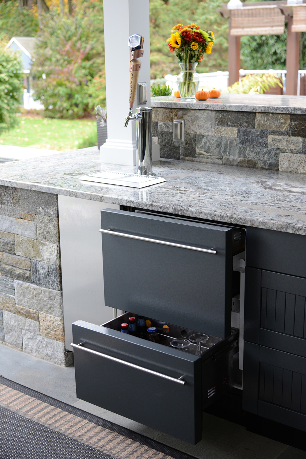 Elevate Your Outdoor Kitchen to True Luxury Status - Colorado Homes ...