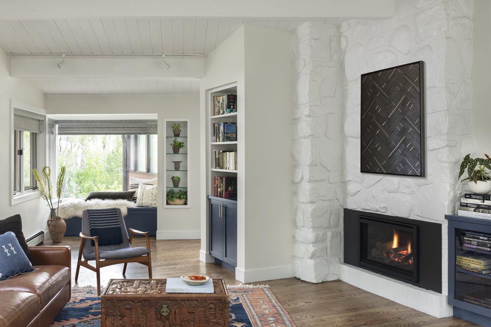 Tour 11 of Our Favorite Residential Fireplaces - Colorado Homes ...