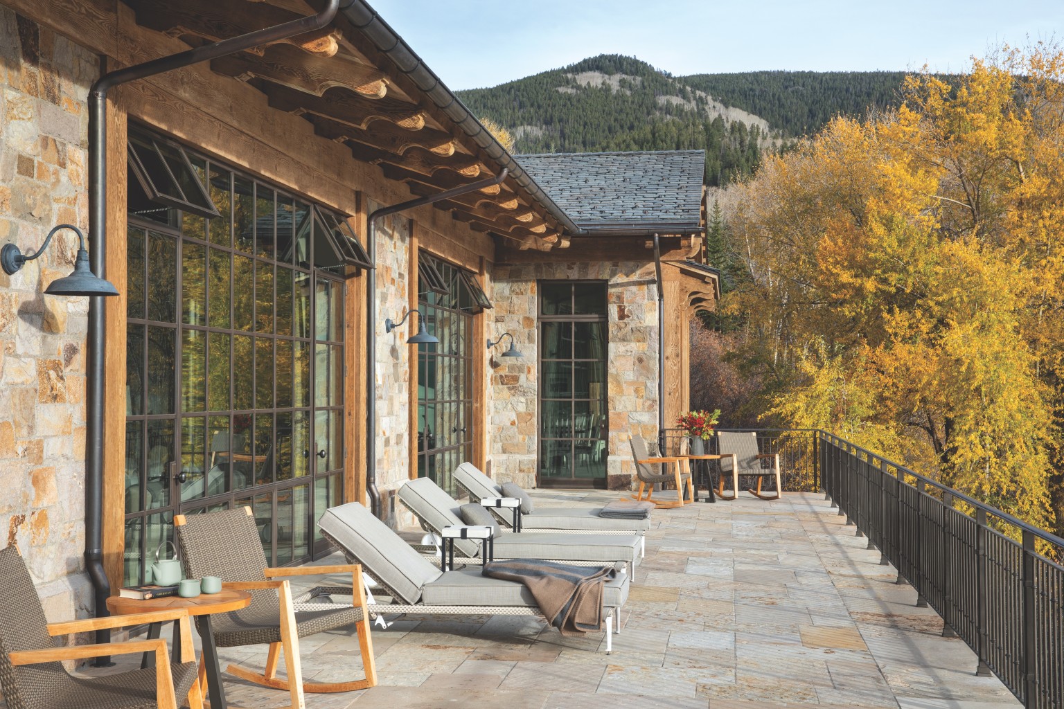 Step Inside a Magical Aspen Estate Designed by Architects Ferguson and ...