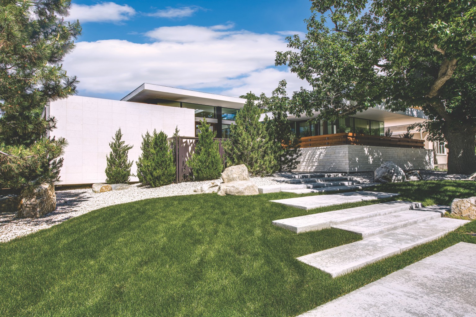 A Modern Home in Hilltop Creates a Soulful Experience - Colorado Homes ...