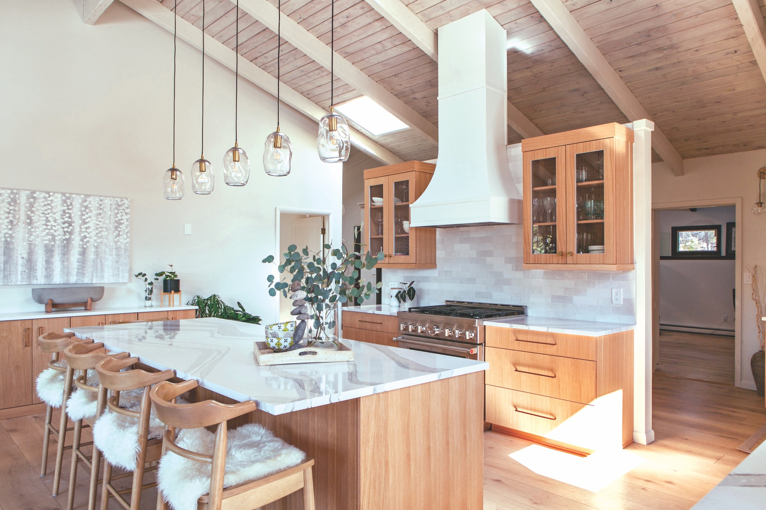 Tour Six Kitchens With Amazing Lighting Fixtures - Colorado Homes ...