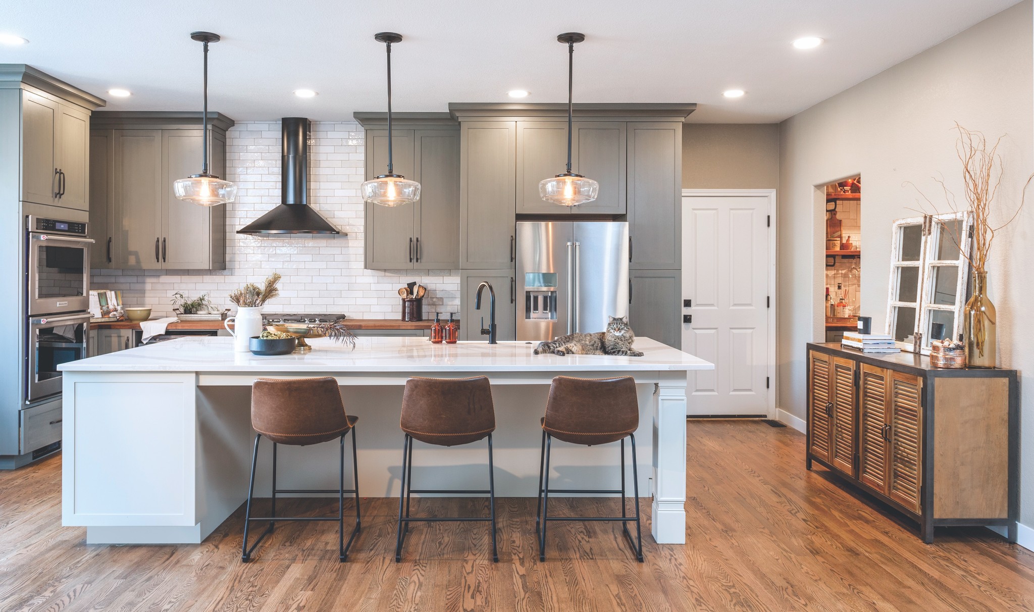 Tour Six Kitchens With Amazing Lighting Fixtures - Colorado Homes ...