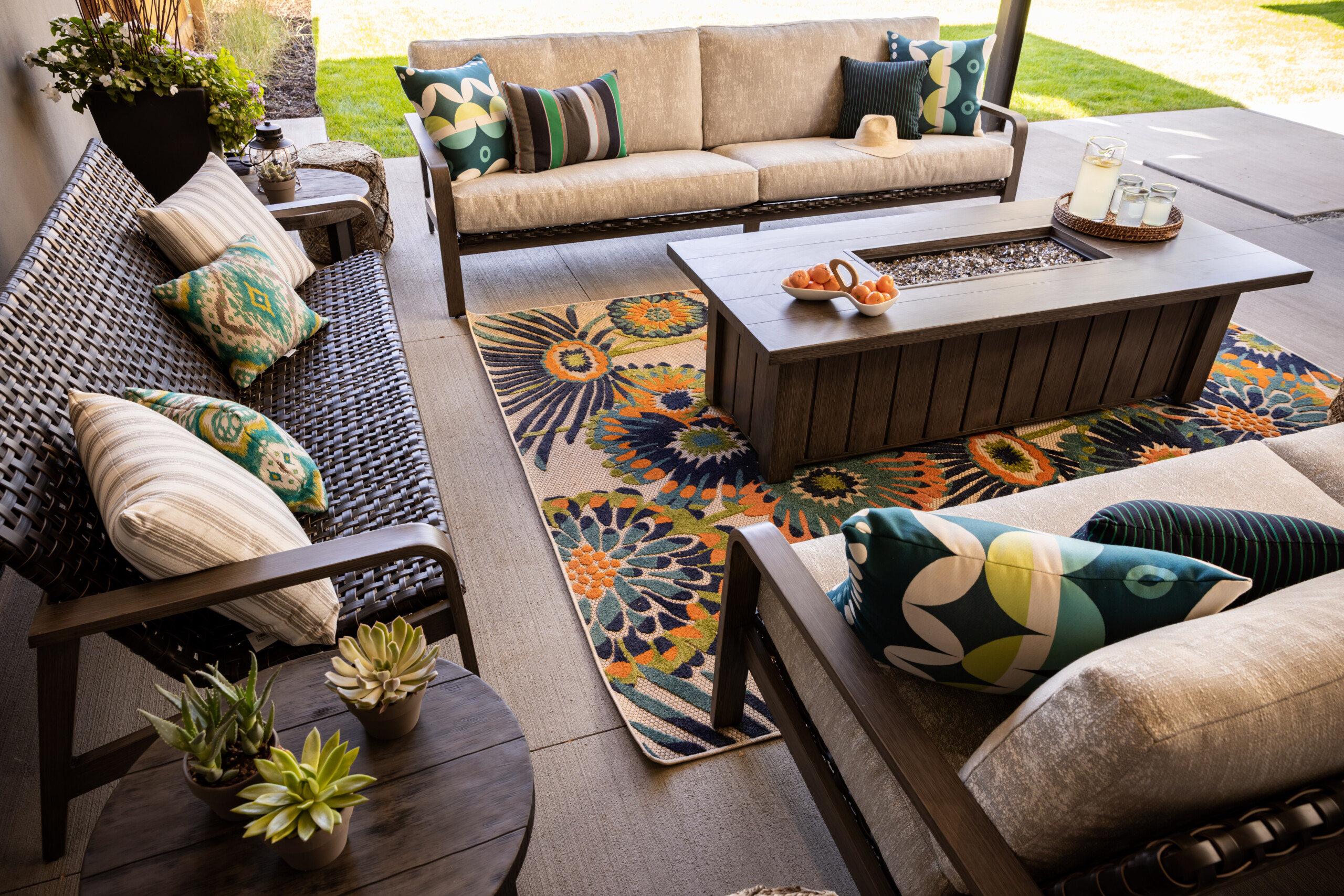Create an Outdoor Oasis to Enjoy All Year Long - Colorado Homes ...