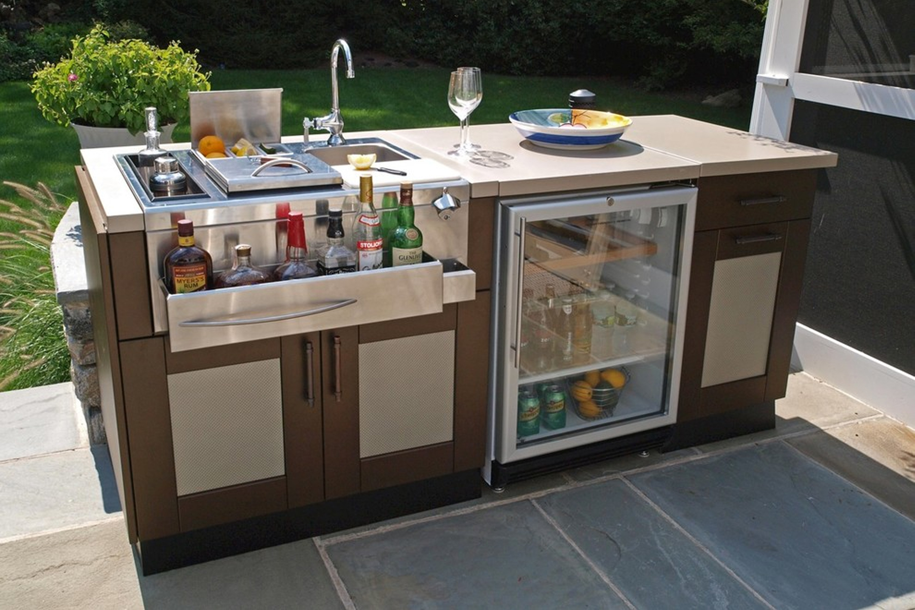 Elevate Your Outdoor Kitchen and Entertainment Spaces - Colorado Homes ...