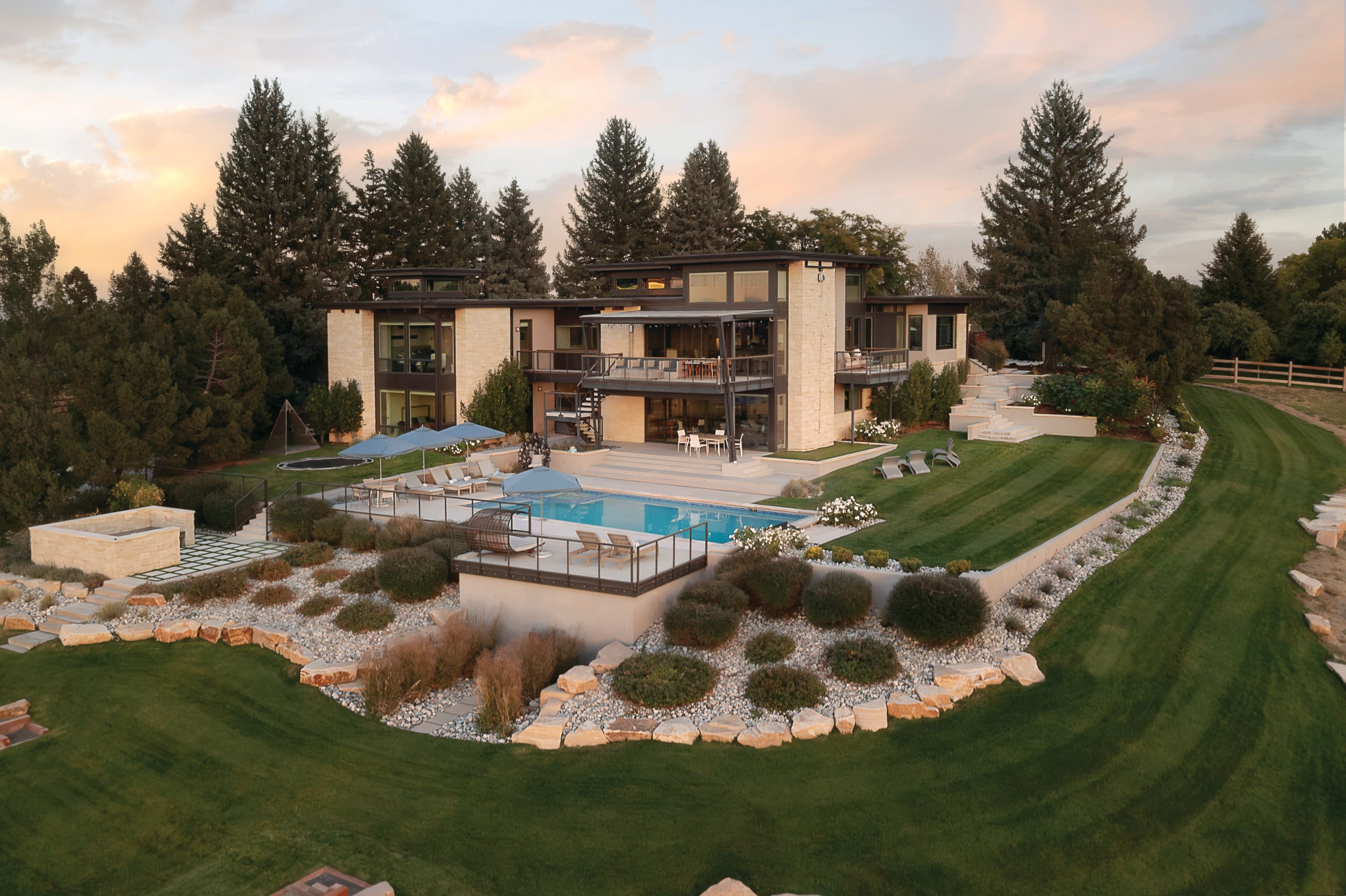 A Home in Greeley Juxtaposes Fun and Sophistication - Colorado Homes ...