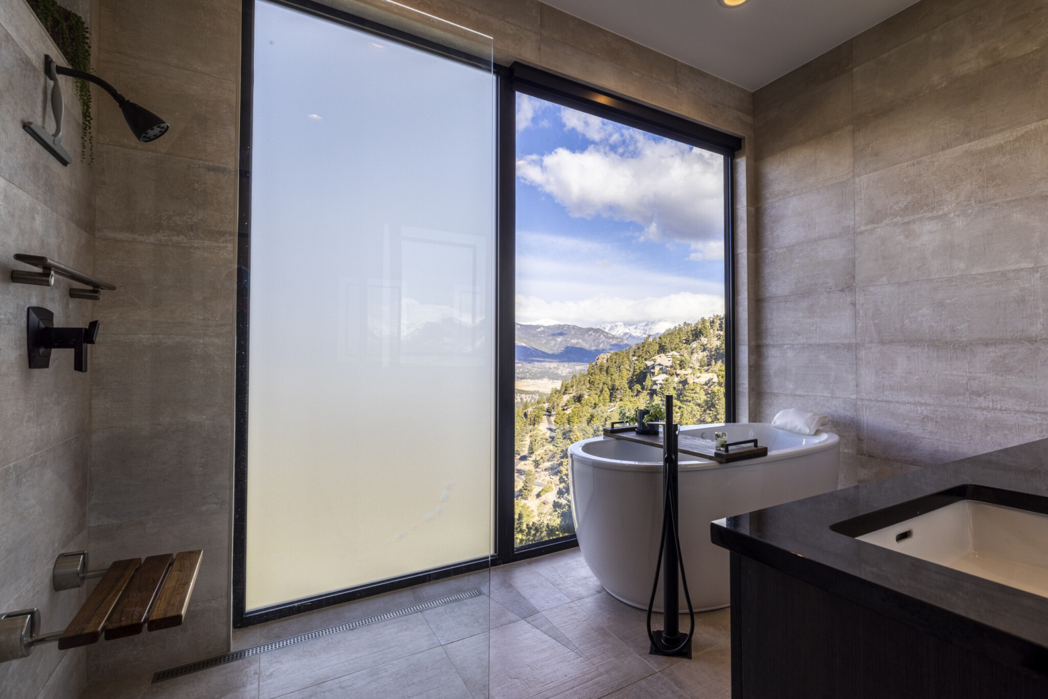 Rooms Designed with Breathtaking Views of Colorado - Colorado Homes ...