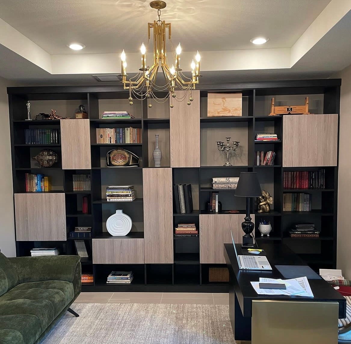 Ways Custom Built-In Storage Units Can Transform a Room’s Aesthetic ...