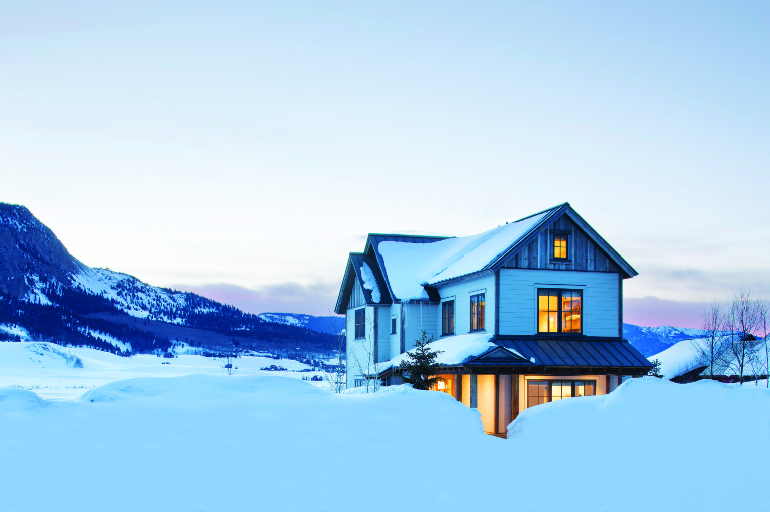 A Vail Condo Exudes a Warm and Cozy Feel After a Modern Mountain ...
