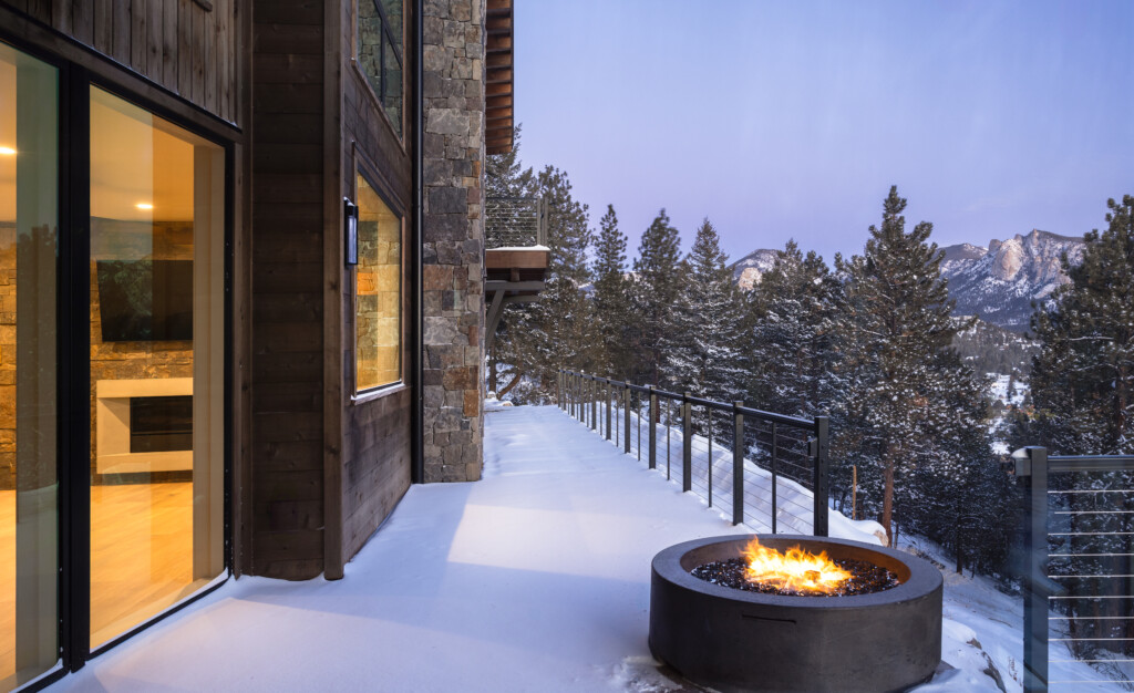 Take a Look Inside a Breathtaking Home in Estes Park - Colorado Homes ...