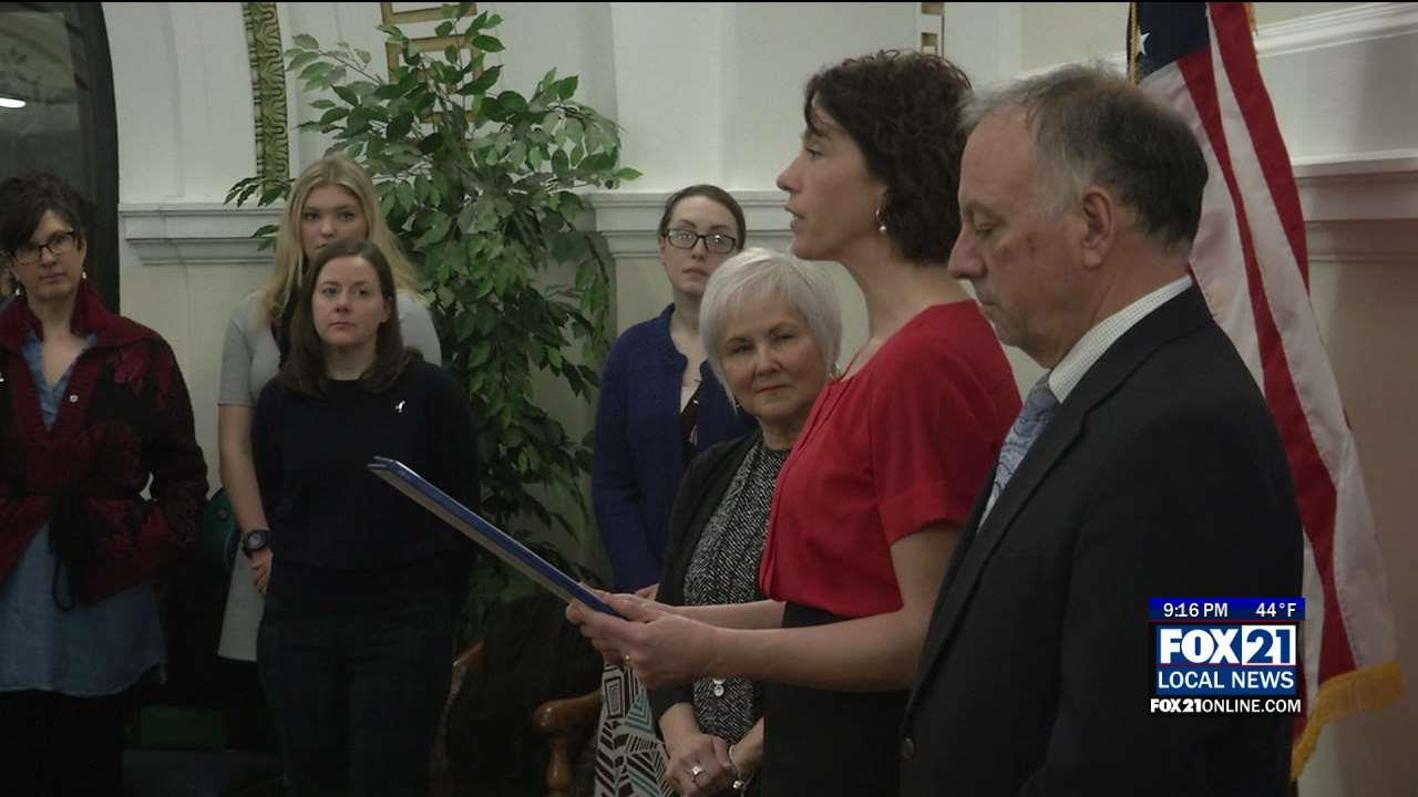 Duluth Gives Proclamation For Awareness - Fox21Online