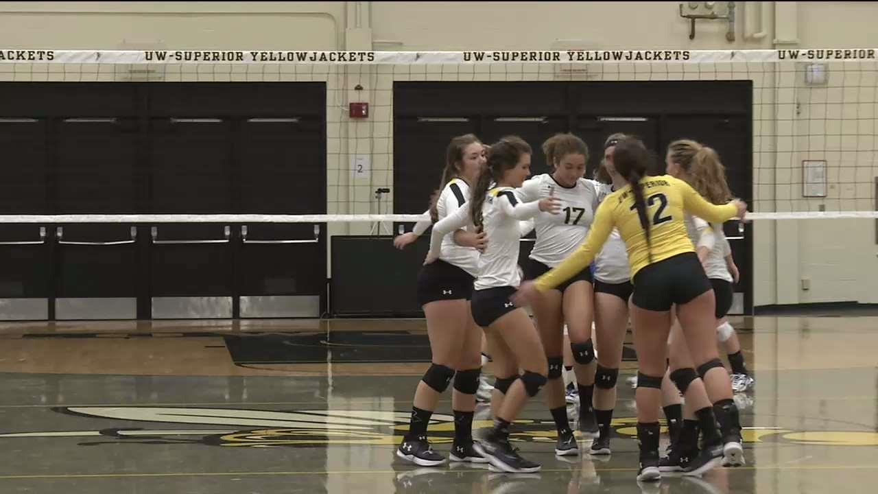 Yellowjackets Win Border Battle on the Court, 3-1 - Fox21Online