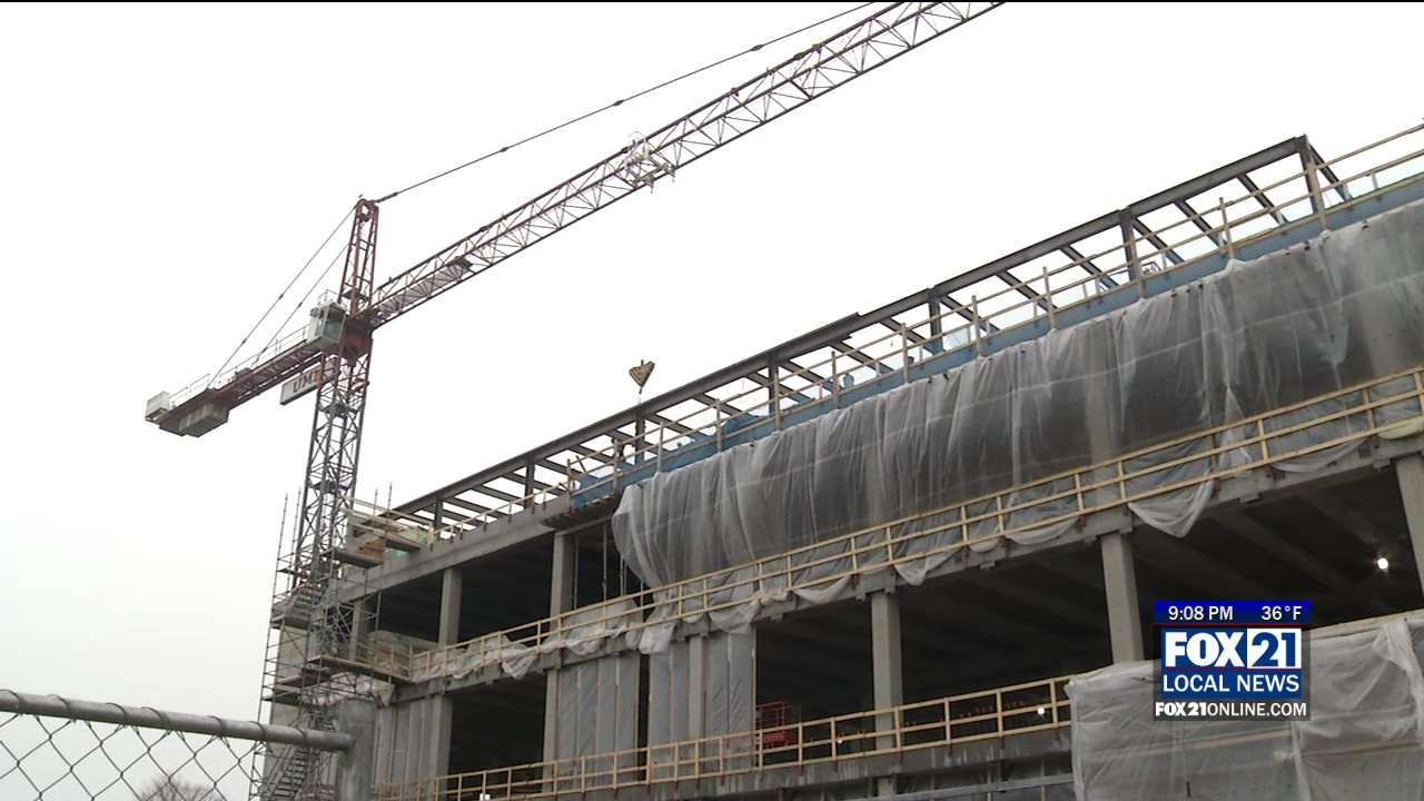 UMD Holds Topping Ceremony For New Science Building - Fox21Online