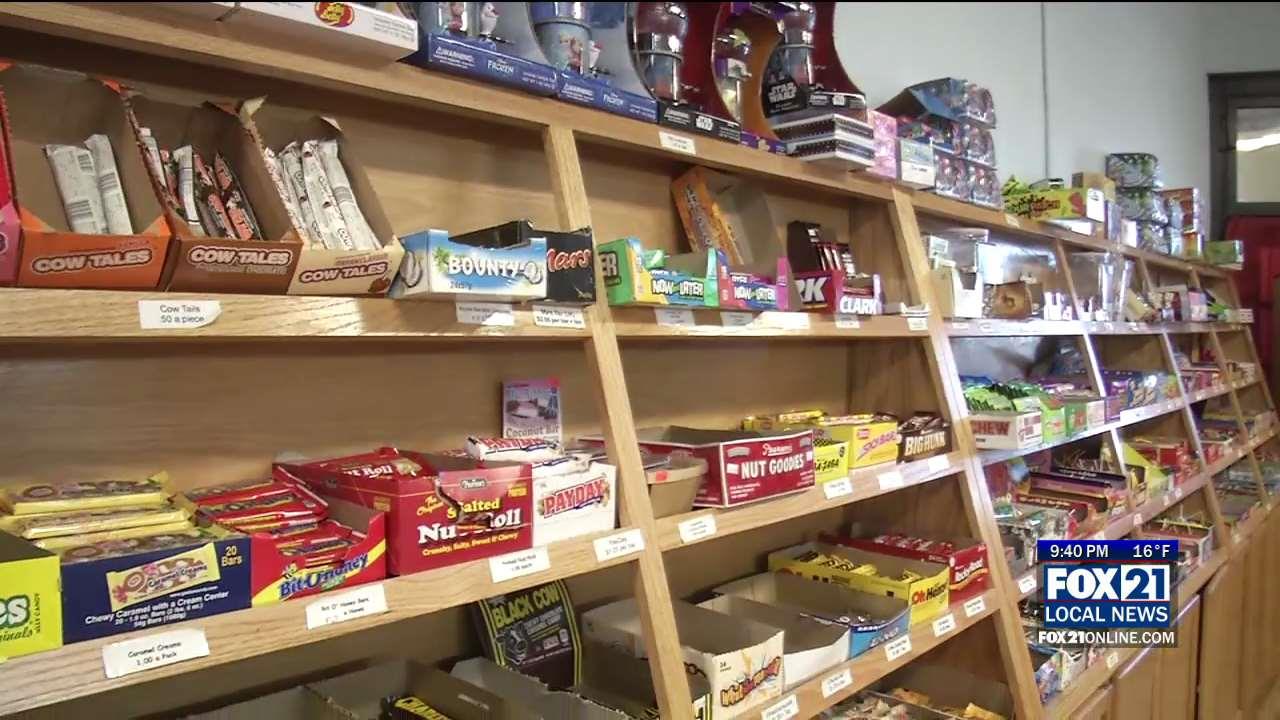 Busy Season for Candy Shops - Fox21Online