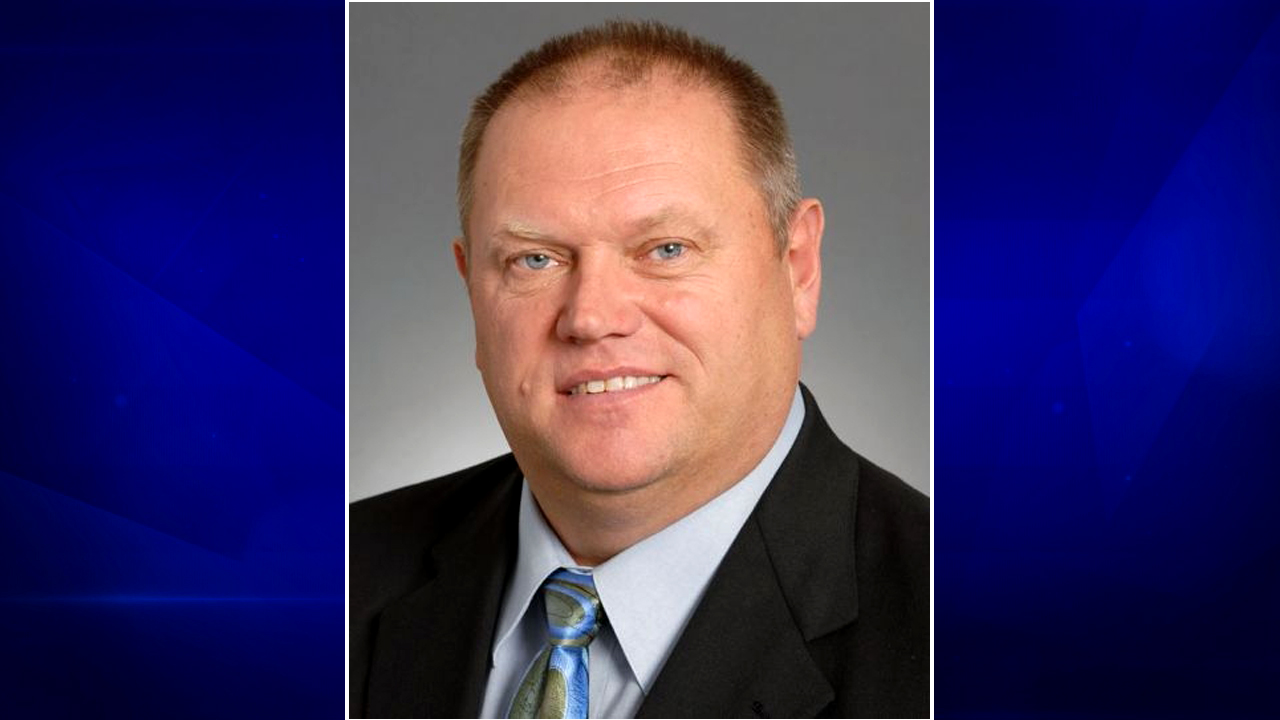 Sen. Tom Bakk Invites Delta Air Lines to Minnesota Amid Gun Debate ...