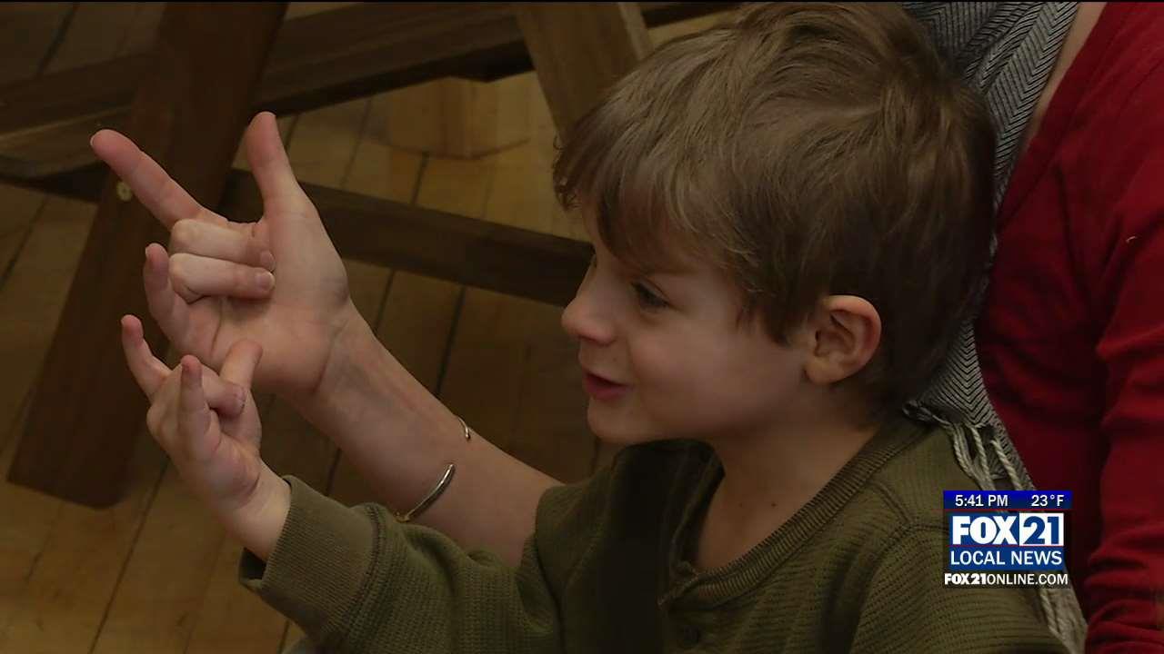 Kids Learn American Sign Language - Fox21Online
