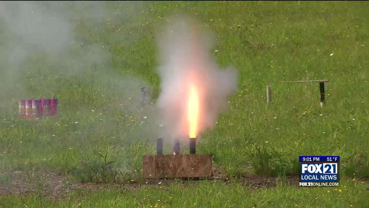 Workshop Teaches Fireworks Safety and Display Tips - Fox21Online