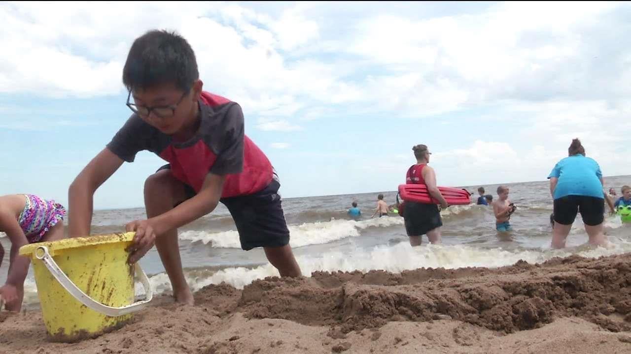 Tricks to the Perfect Sand Castle - Fox21Online
