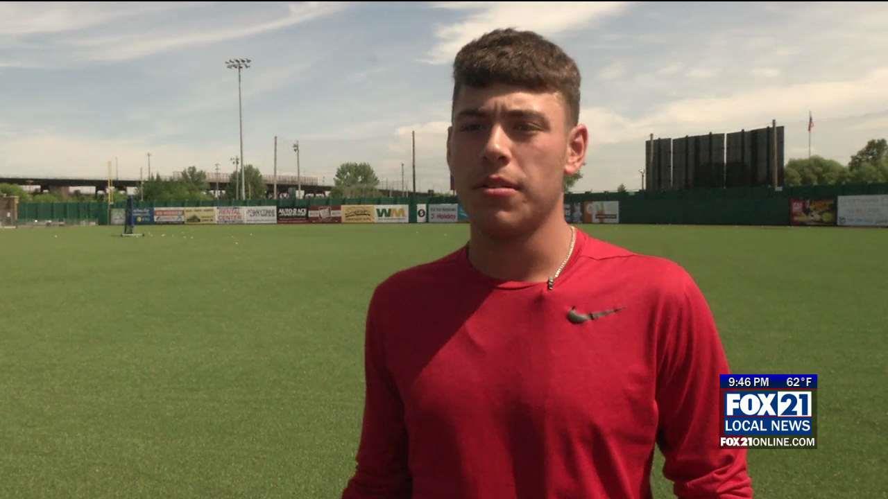 Meet the Huskies: Andrew Stout - Fox21Online