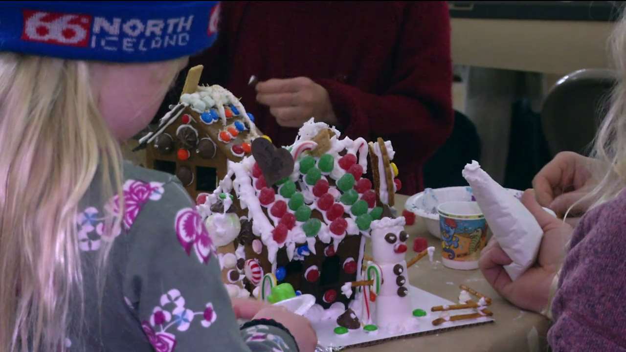 7th Annual Gingerbread Decorating Workshop - Fox21Online