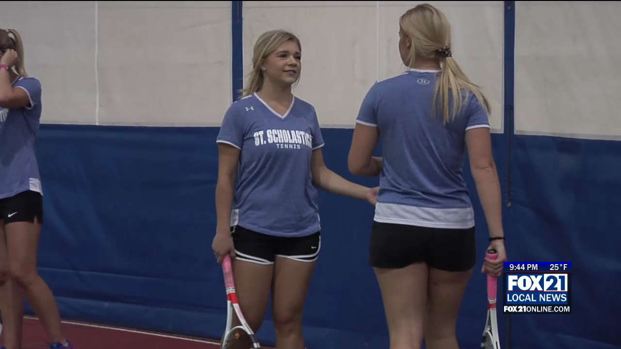 Northern Star: Brynne and Elise Hauer - Fox21Online