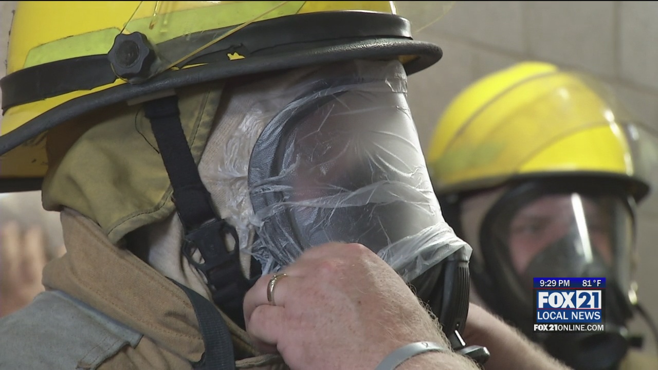 Aspiring Firefighters Learn Tools of the Trade at LSC - Fox21Online