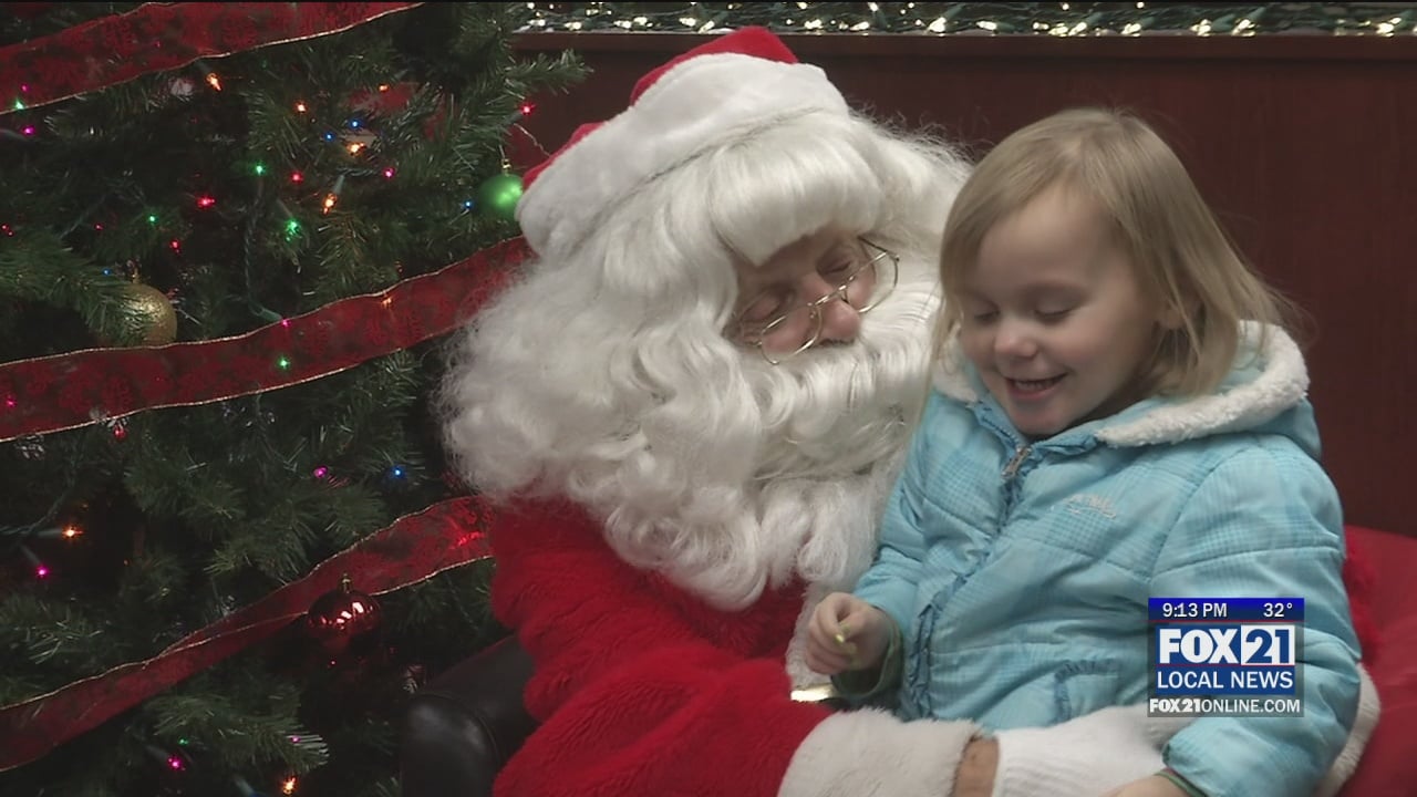 Two Harbors Man Celebrates Playing Santa Claus for 50 Years - Fox21Online