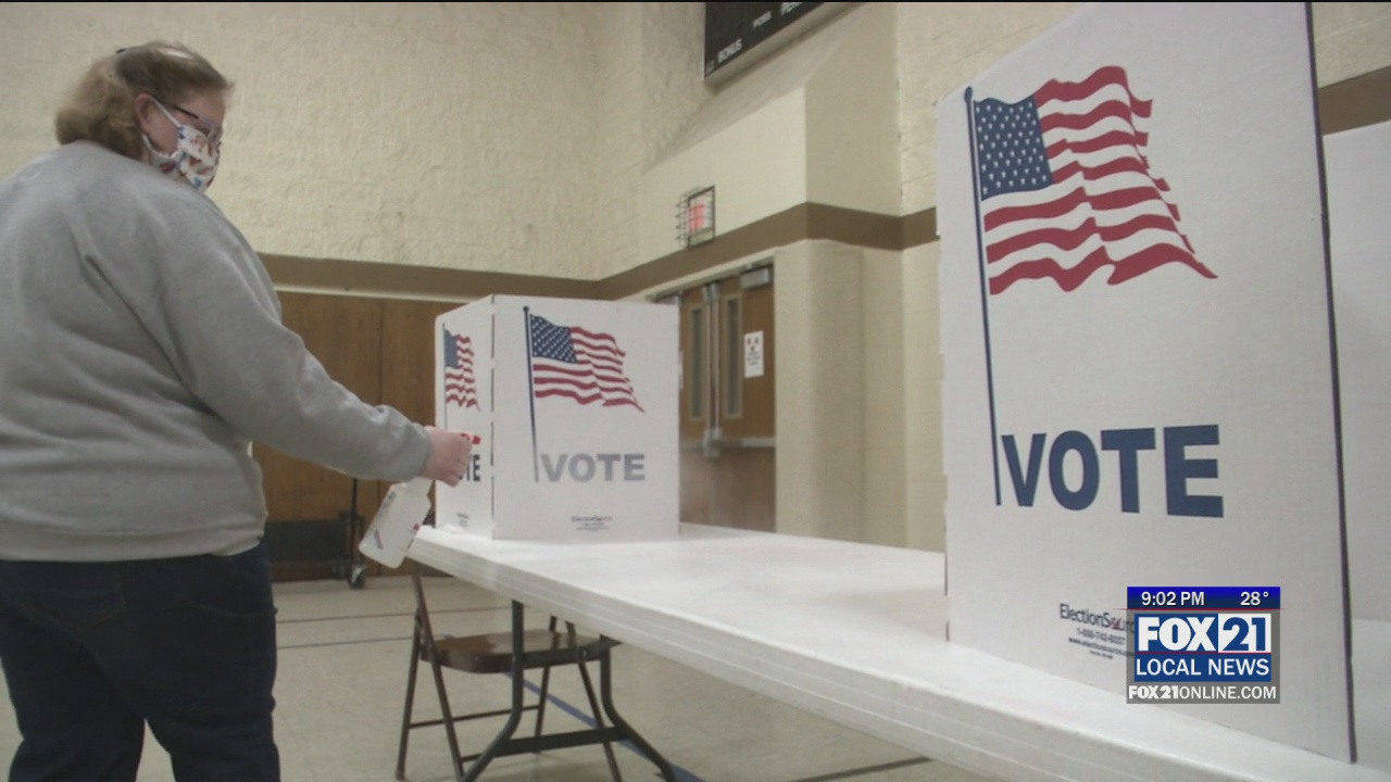 WI Voters Still Show Up To The Polls - Fox21Online
