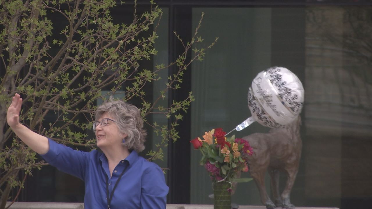 Colleagues Throw Retirement Parade For Longtime Social Worker - Fox21Online