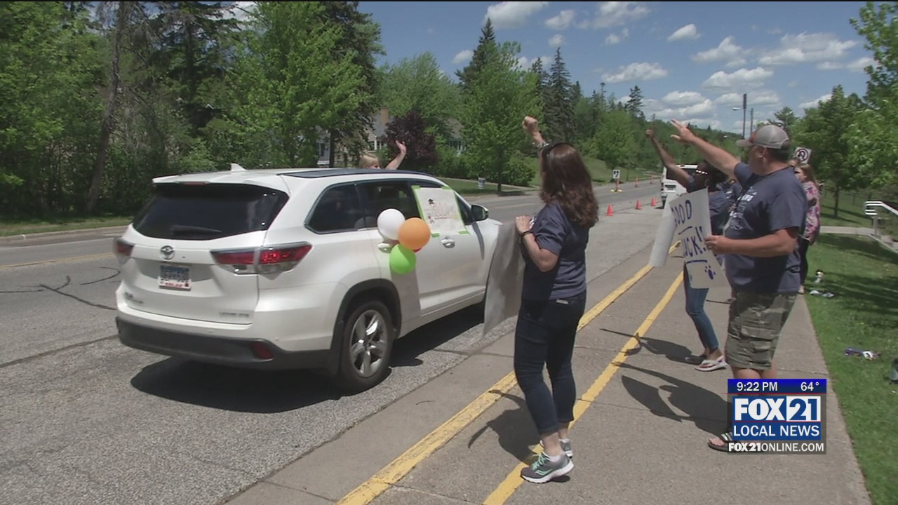 Elementary School Staff Wave Goodbye to Students - Fox21Online