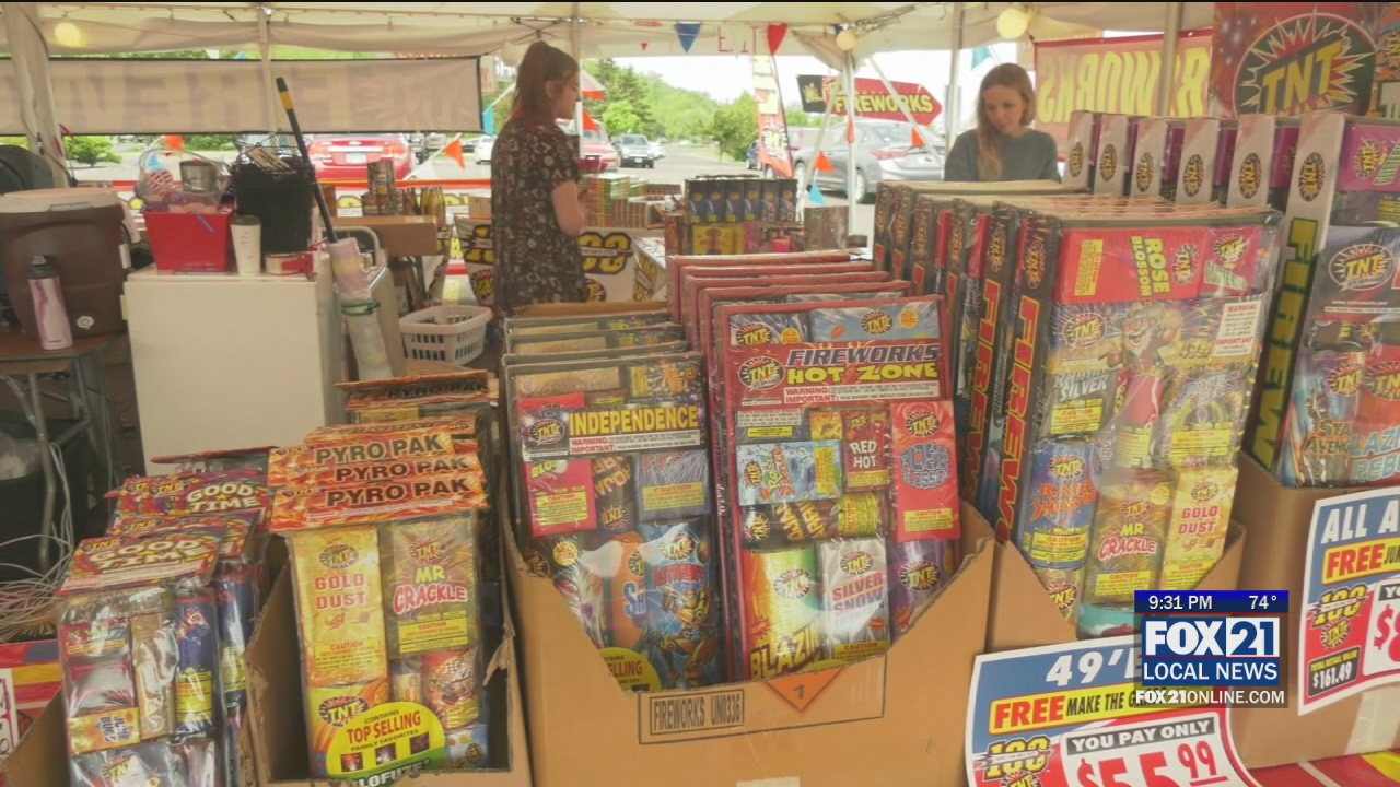 Fireworks Stands Stay Busy - Fox21Online