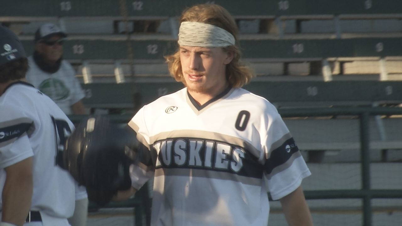 Huskies Top Mud Puppies at Wade Stadium - Fox21Online