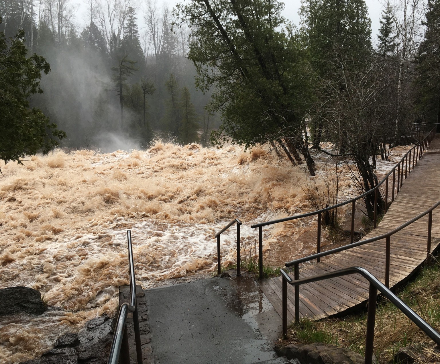 Northeastern Minnesota Bracing For Record Flooding - Fox21Online