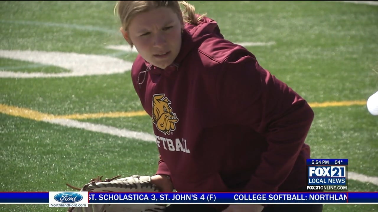 UMD Softball Preps for NSIC Tournament, Dixon Named NSIC Pitcher of the ...