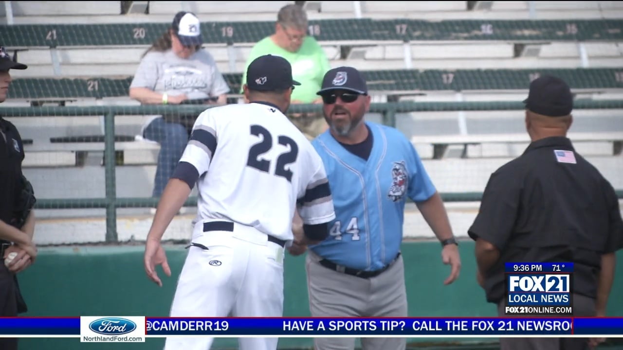 Rox Take Series From Huskies with 6-4 Victory in Finale - Fox21Online