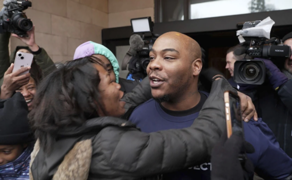 Man Imprisoned As Teen For Flower Shop Killing Is Released After Judge Throws Out His Conviction 8178