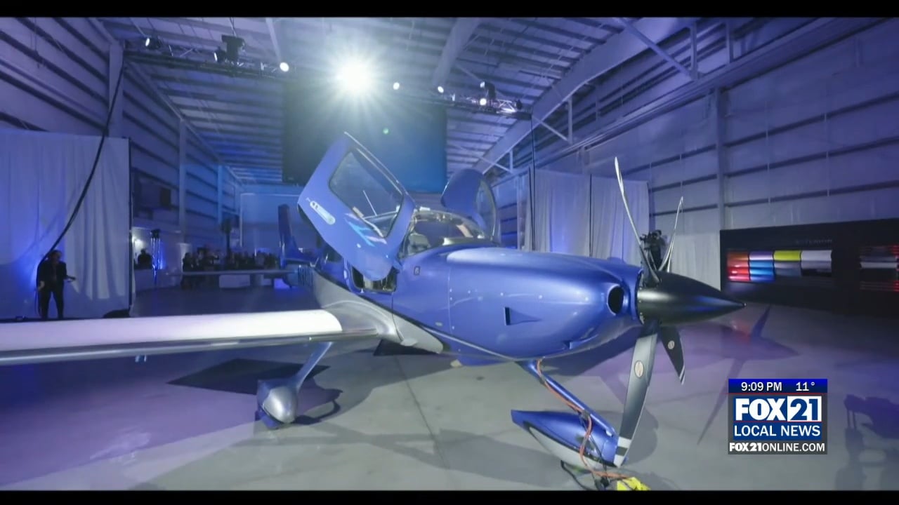Cirrus Aircraft Unveils New 'SR Series G7' - Fox21Online