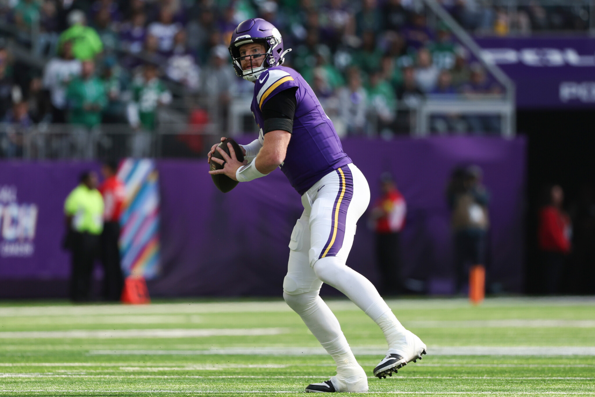 Vikings' Carson Wentz to IR with shoulder injury that requires season ...