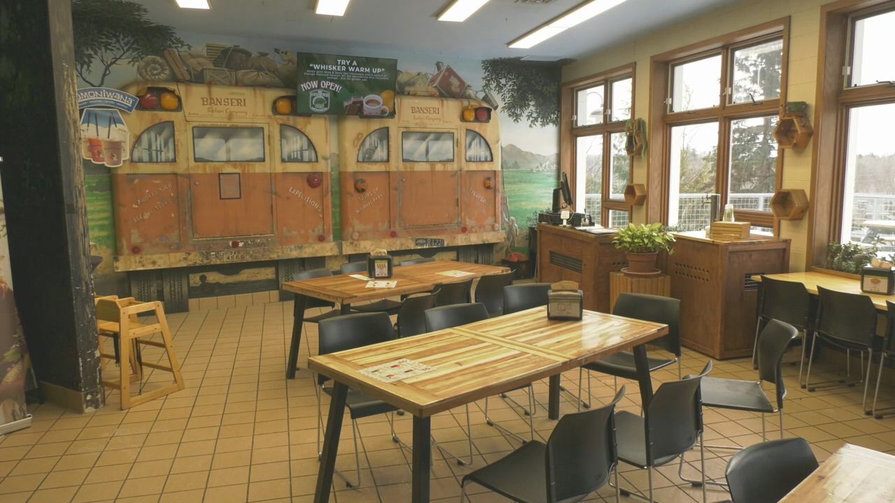 Lake Superior Zoo announces 'Porcupine Pub', and 21+ events - Fox21Online