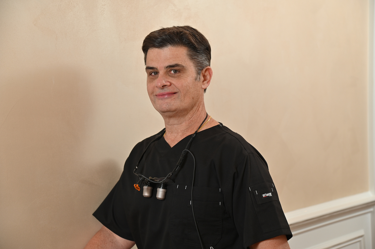 Robert Scherrer, D.M.D.