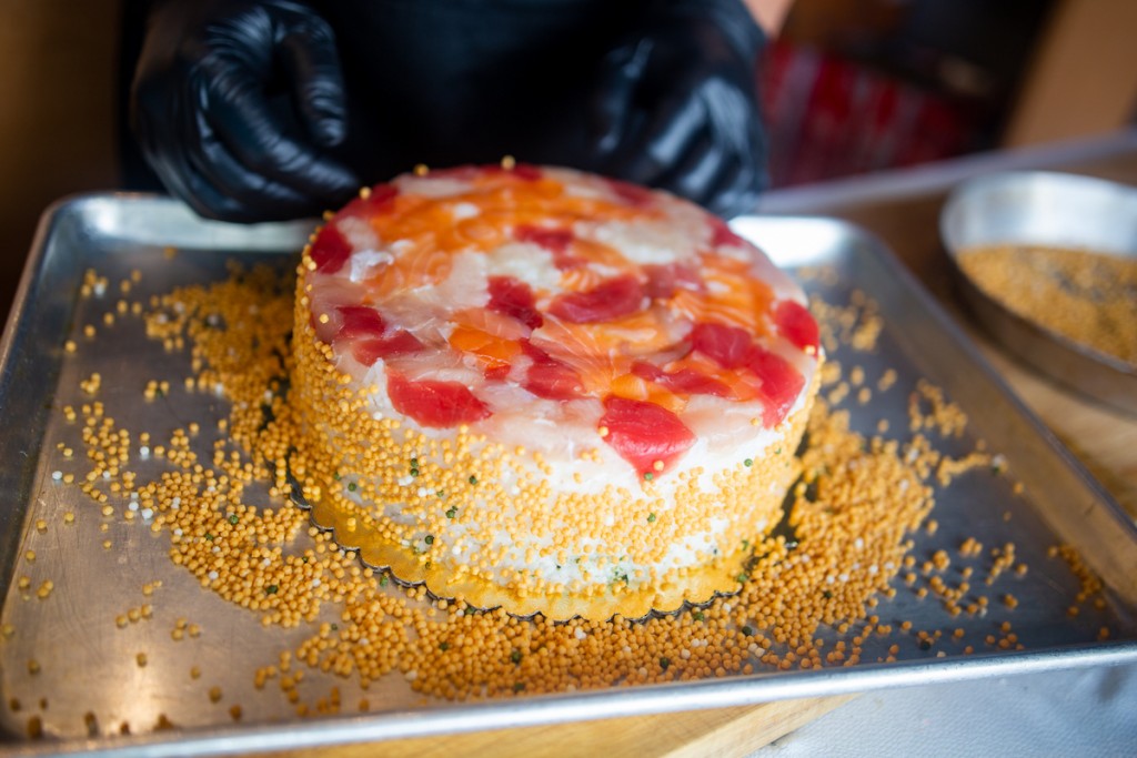 See How a Poke Shop Creates a Sushi Cake in 11 Gorgeous Photos