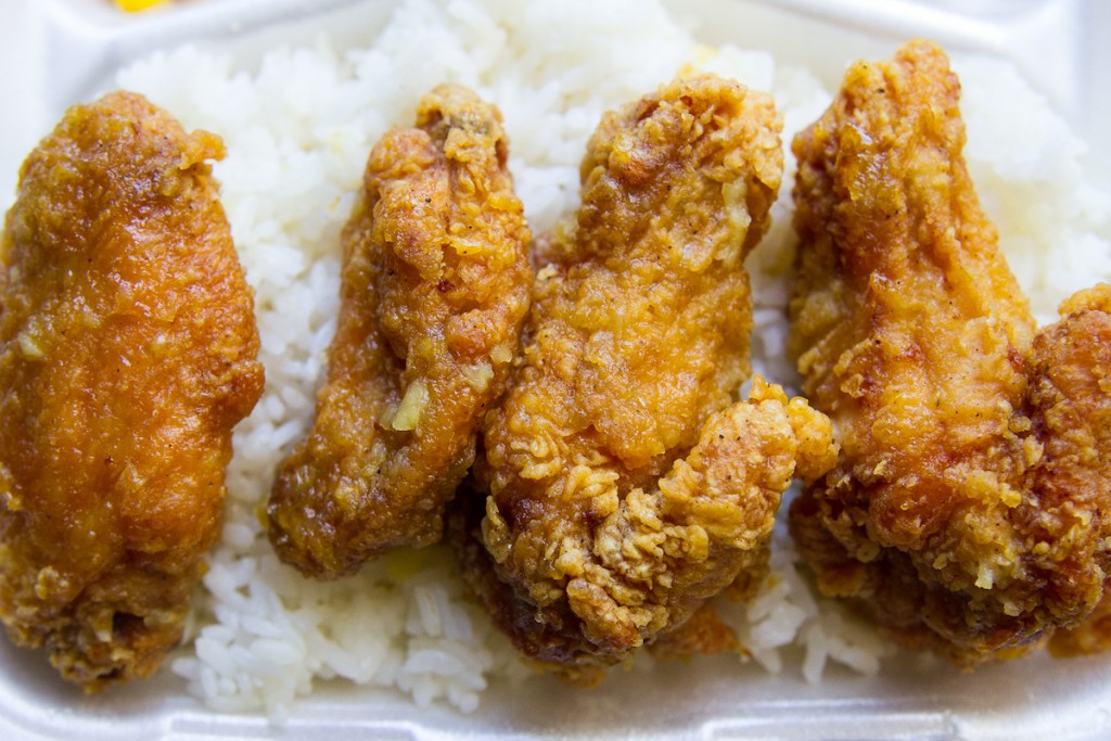 Ranking Our Favorite Flavors at Vons Chicken