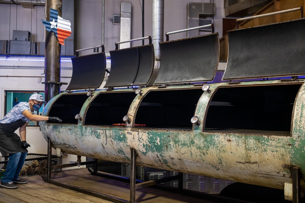 At Last, Sunset Texas Barbecue Is Opening in Kaka‘ako Sept. 1