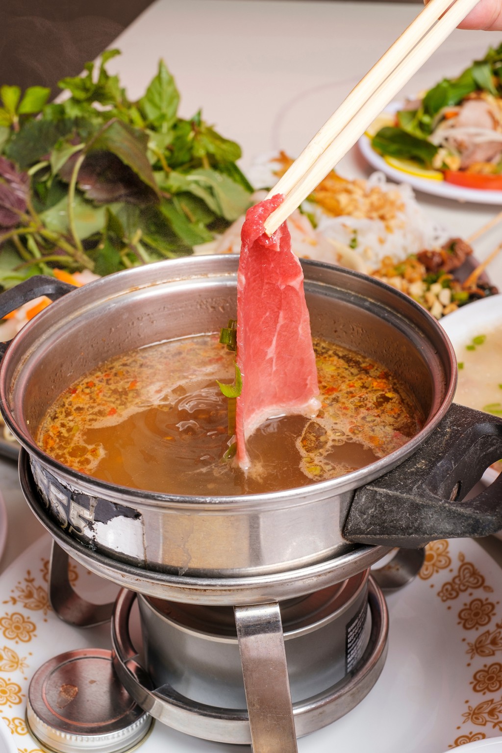 At Super Pho in Kaimukī, Bo Bay Mon Is a $50 Feast for Two