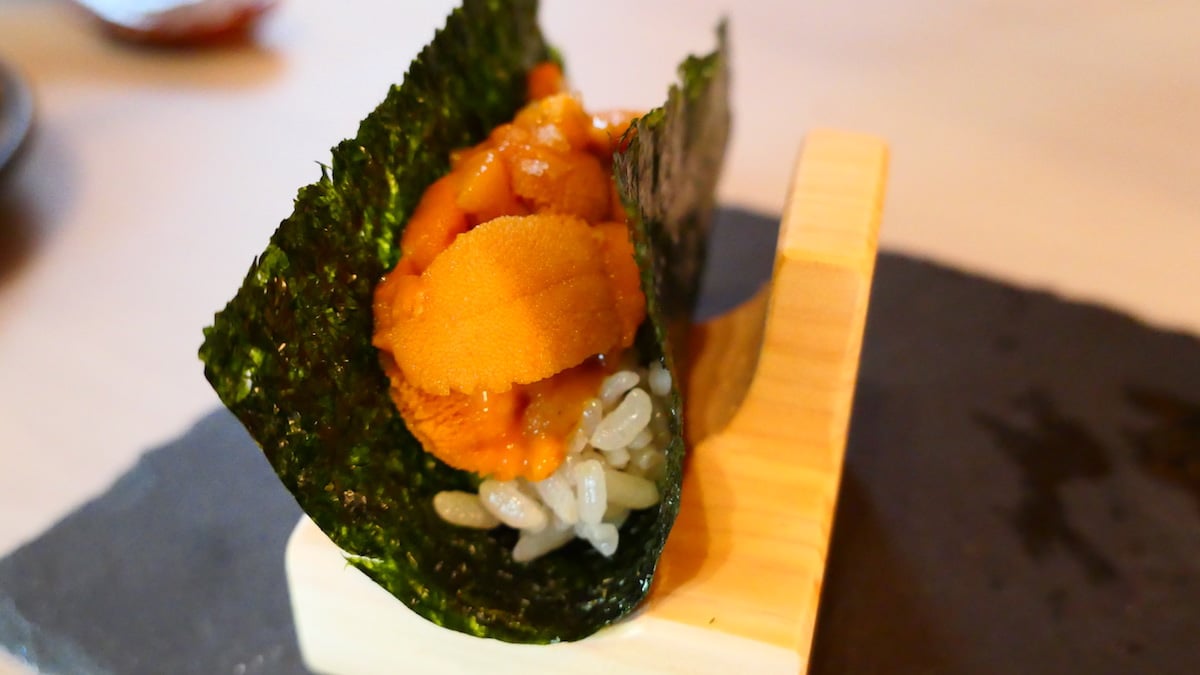 Tableside Temaki and Oshizushi Arrive at Upstairs Waikīkī